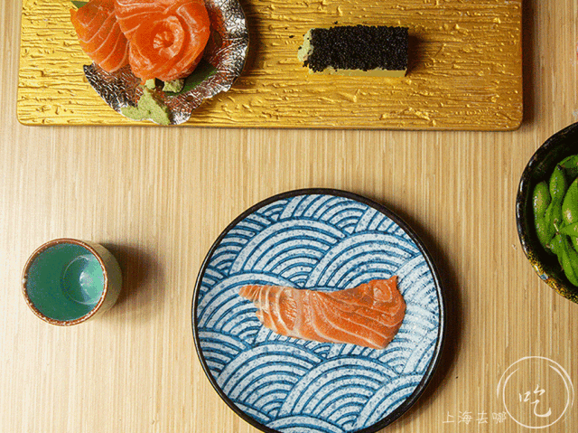 魔都惊现达摩日料店！专卖9色霹雳球，还自带火焰秀！|陆家嘴|草莓|寿司_新浪新闻