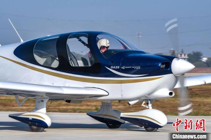 2019南昌飞行大会开幕 上演航空视觉盛宴|飞行大会_新浪新闻