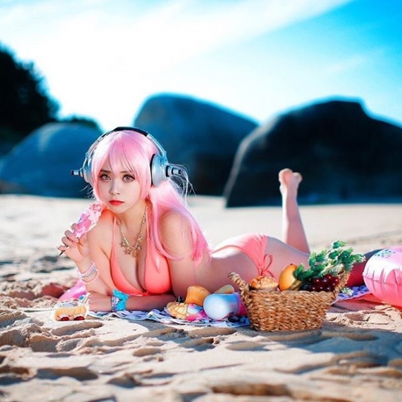 电眼樱唇玉齿微露颜迷人 韩国美女Coser Dami美图赏_新浪游戏_手机新浪网