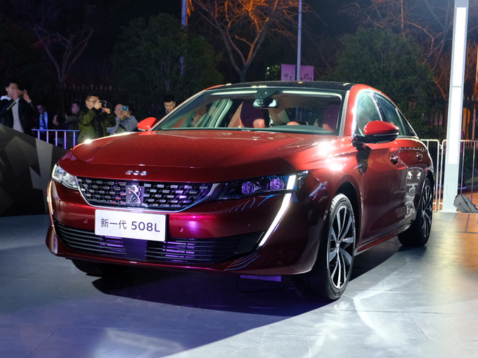 标致新一代508L上市 搭8AT变速箱15.97万起售-新浪汽车