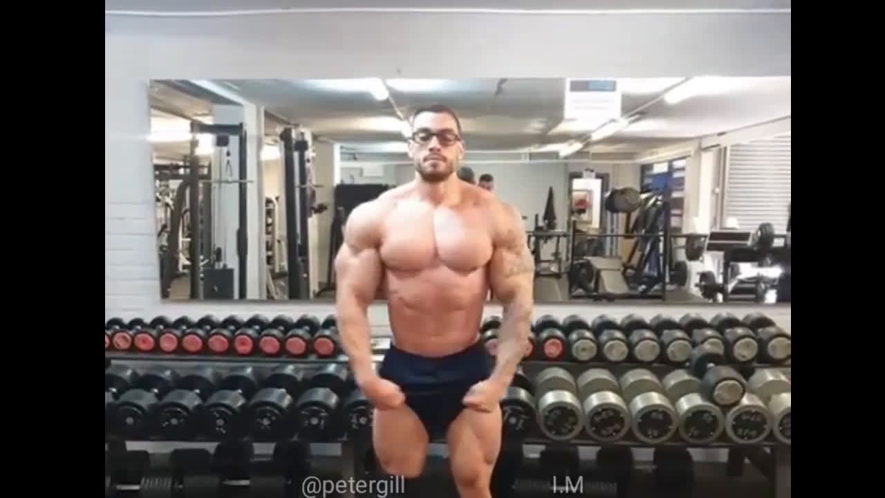 Incredibe 6'5ft Tall Muscular Buff Bodybuilder Peter gill_手机新浪网