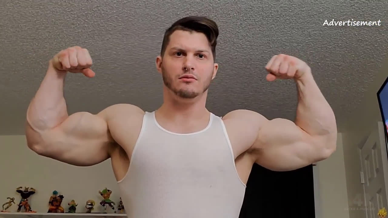 Game of Swolls Rips Tank & Flexes His Muscles_手机新浪网