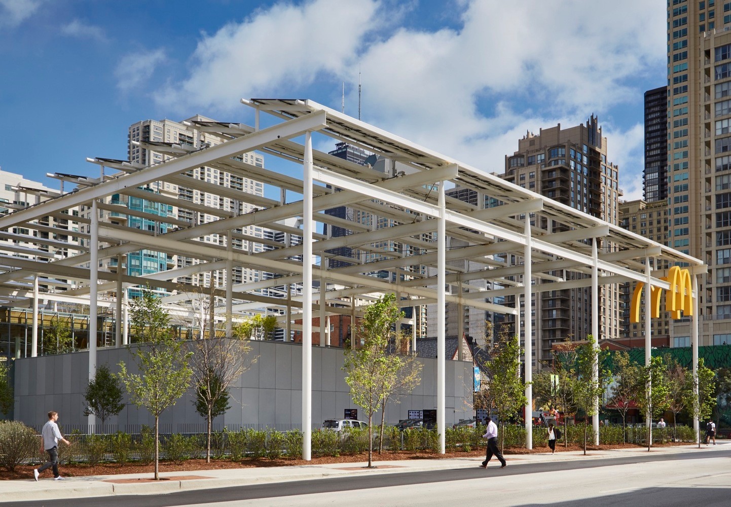 “金拱门” 芝加哥旗舰店 / Ross Barney Architects|麦当劳|太阳能|芝加哥_新浪新闻