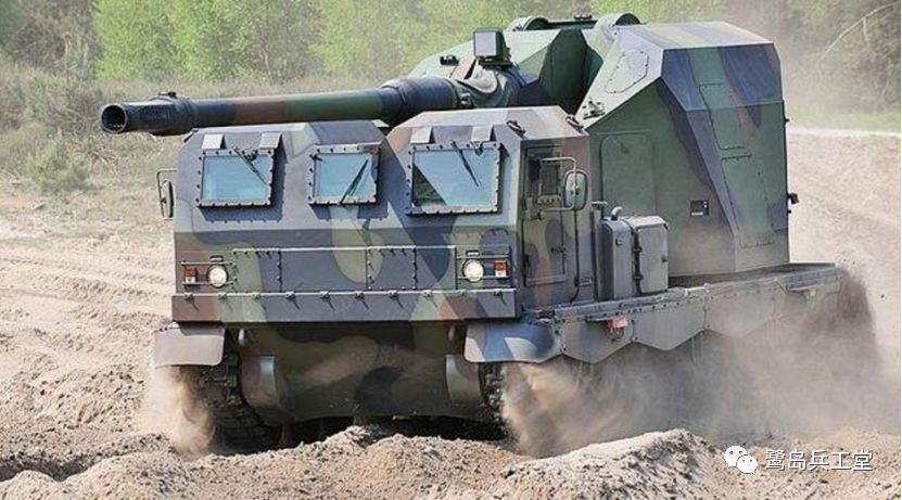 欧洲轮式自行榴弹炮的先进代表—RCH155毫米轮式自行榴弹炮