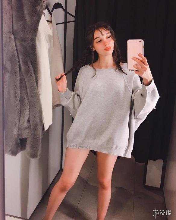 外国精灵daintyviolet新照 眼神骚气令人心痒难耐！_新浪游戏_手机新浪网