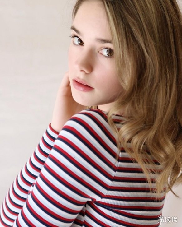 神似赫敏颜值炸裂！美国14岁运动员美少女发育太好了_新浪游戏_手机新浪网