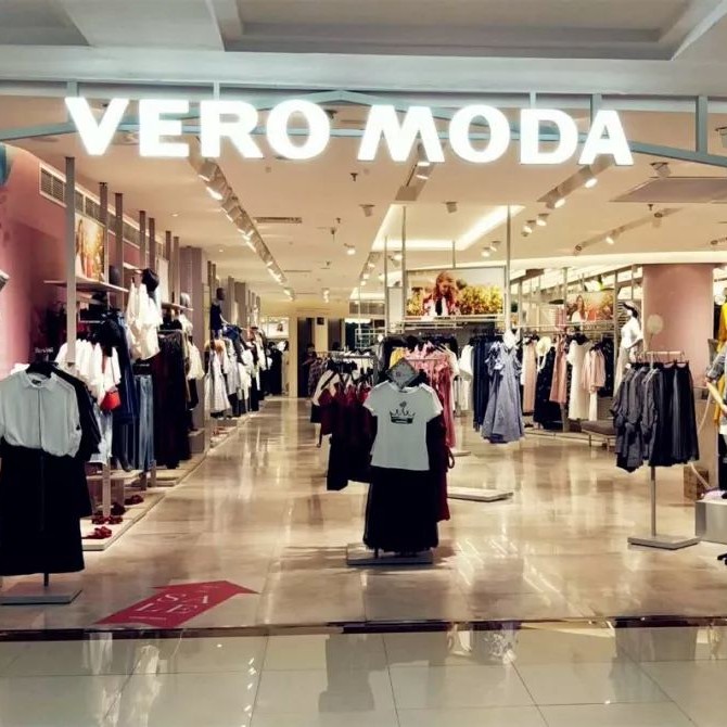 Vero Moda vs ONLY！谁才是真正的绫致一姐？|白领|电商|姐妹|牛仔裤|门头_新浪新闻