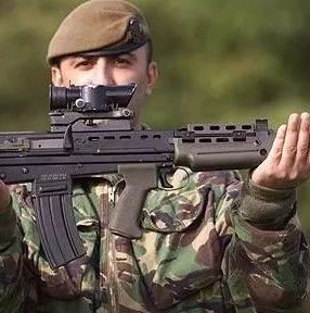 英军宣布继续使用L85步枪的改进版，我国95是否可以参考？|武器|英军|步枪_新浪新闻