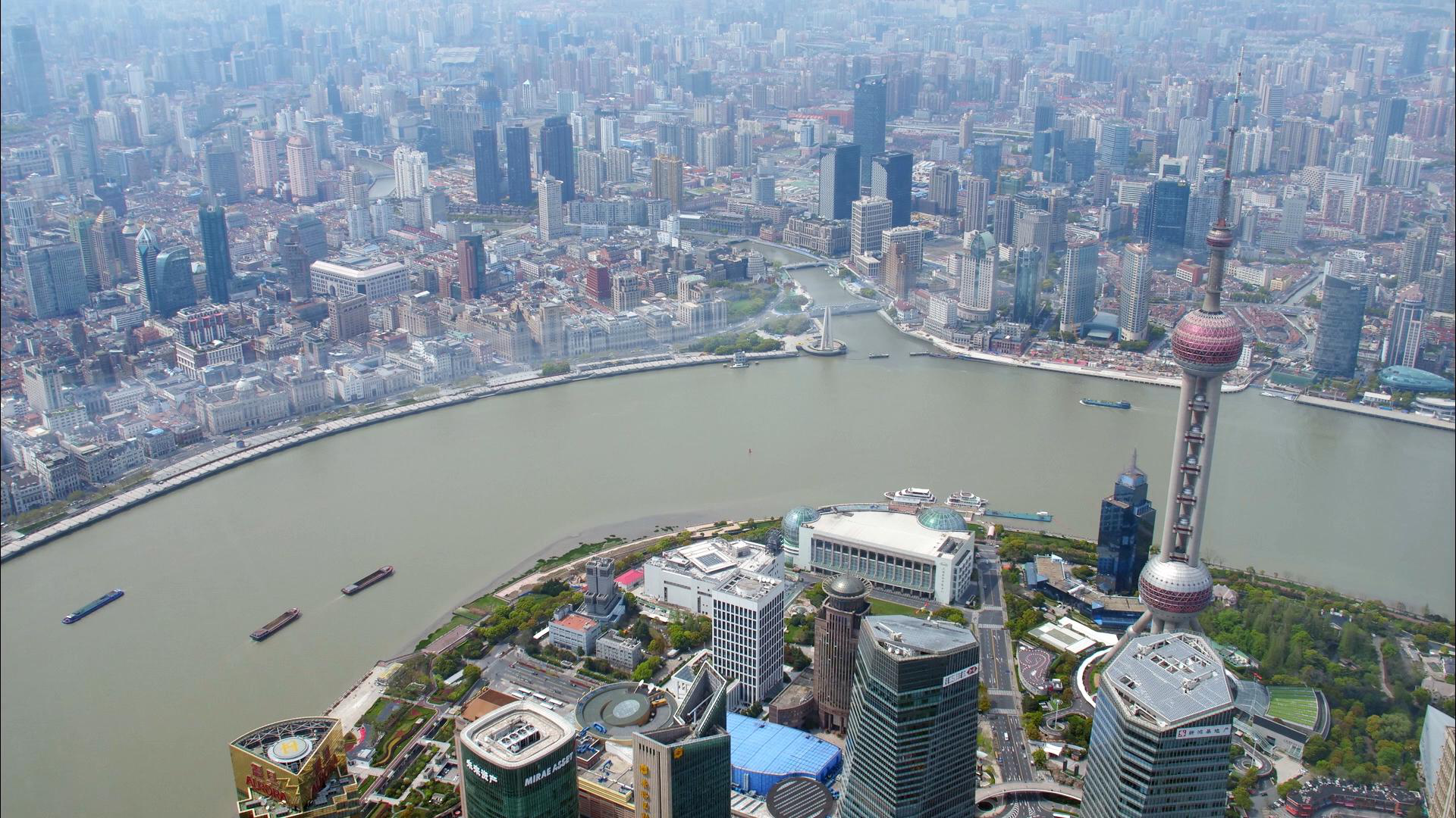 上海之巅观光厅讲解员：在高空俯瞰陆家嘴变迁 | 我与浦东并肩“而立”_手机新浪网