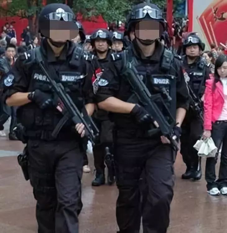 中国版“MP5”惊艳亮相，一身皮轨比德国货还好用！｜轻武专栏