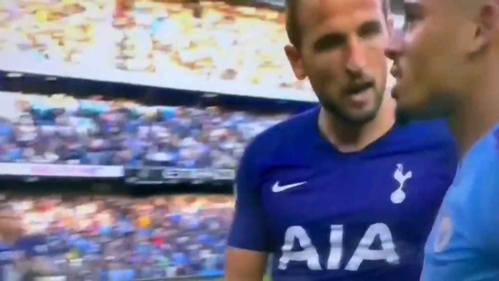 进球被VAR取消后的热苏斯：“VAR is SHIT !”_手机新浪网