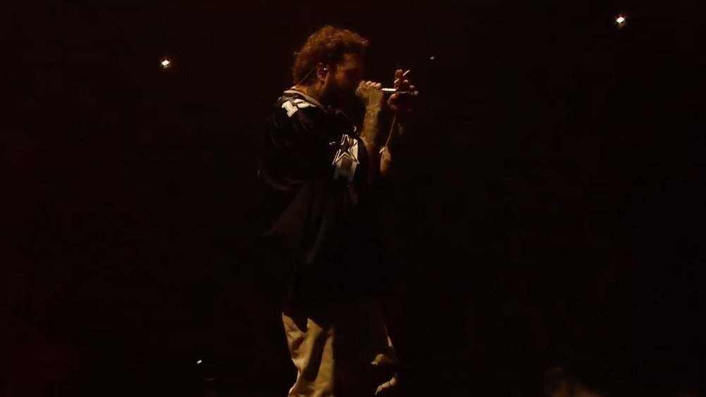 Post Malone - Circles (Live on the Runaway Tour)_手机新浪网