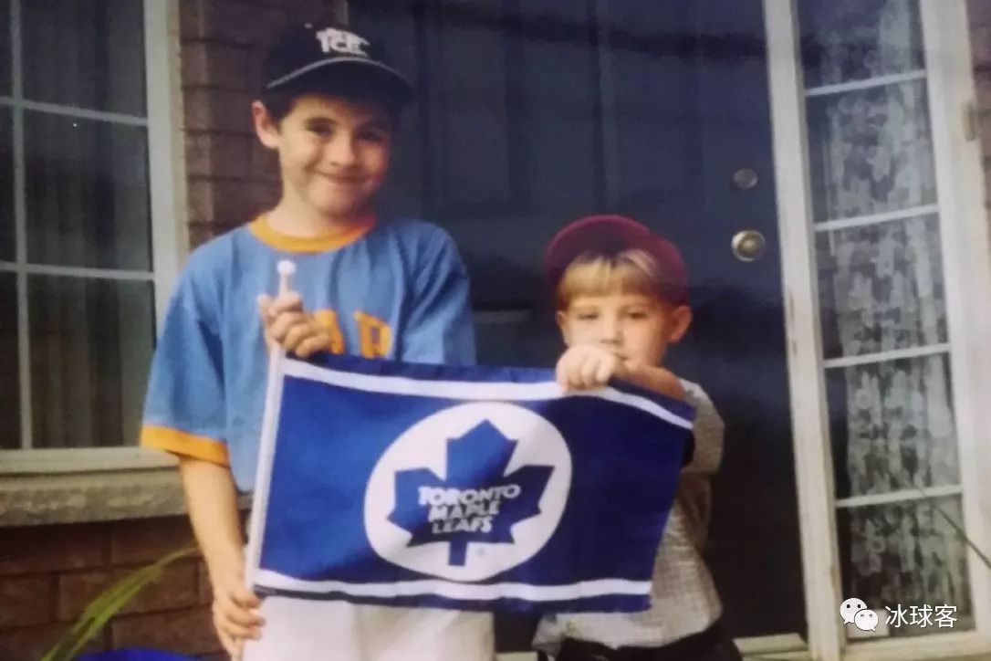 冰球人物 | NHL赛场上的Little Kid: Mitch Marner，枫叶队小榜样！_手机新浪网