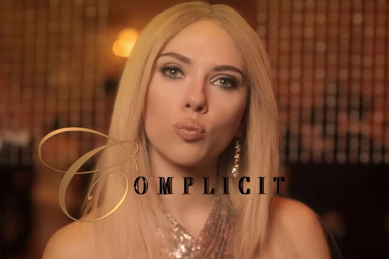 全球都心累！“Complicit（同谋）”当选美国在线词典年度词汇_手机新浪网