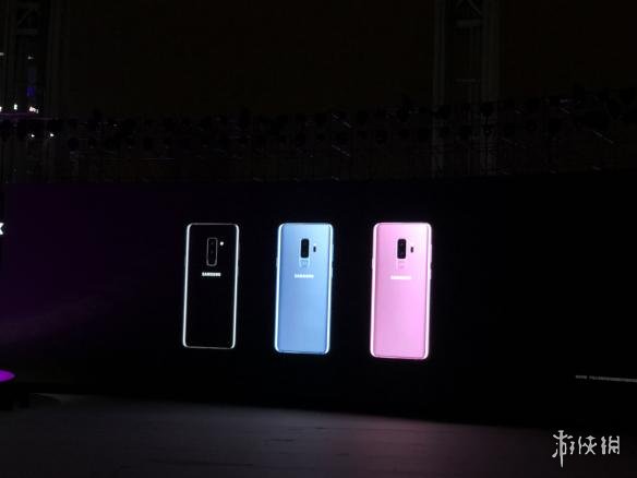 三星年度旗舰S9/S9+国行亮相 售价公布重新定义相机_八卦趣闻_新浪游戏_新浪网