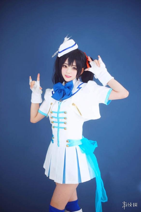 韩国妹子cos《lovelive!》矢泽妮可 颜值爆表神还原！_新浪游戏_手机新浪网