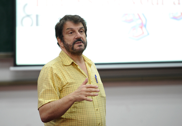 美国三院院士哈佛大学David A.Weitz教授到访四川大学|哈佛大学|四川大学|乳液_新浪新闻