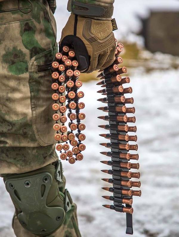 现代战争的幽灵杀手，俄罗斯狙击手冰天雪地中练一枪毙敌_手机新浪网