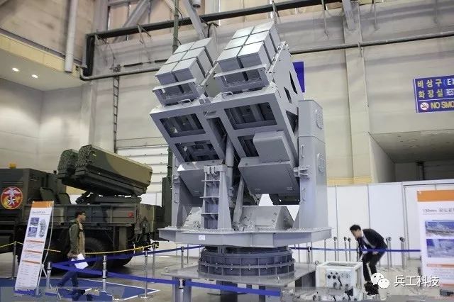 把火箭炮装上快艇 韩国推出130毫米新型制导火箭系统_手机新浪网