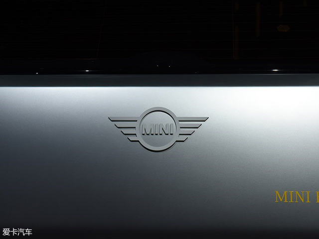扁平化设计 MINI将于明年启用全新LOGO-新浪汽车
