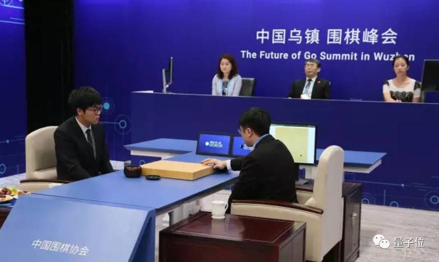 AlphaGo教学工具上线！人人可用，柯洁称要重新学围棋__财经头条__新浪财经