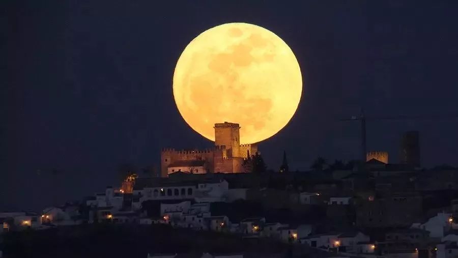 一首节奏轻快的《The Saltwater Room》祝大家元宵快乐~|我愛你|心口|女声_新浪新闻