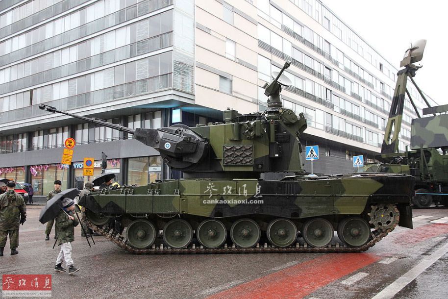 英德混血！芬兰现“豹2神射手”高炮|炮塔|英德|芬兰_新浪新闻