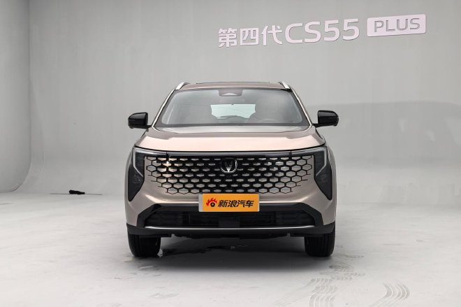 有里也有面儿 实拍长安第四代CS55PLUS-手机新浪汽车