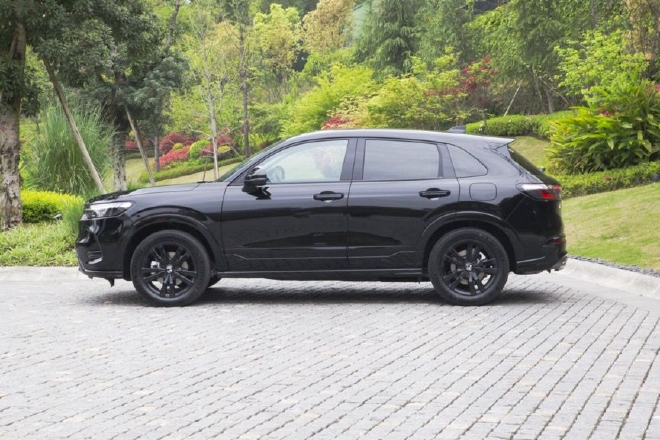 时尚潮流新坐标 试驾HONDA HR-V e：HEV-手机新浪汽车