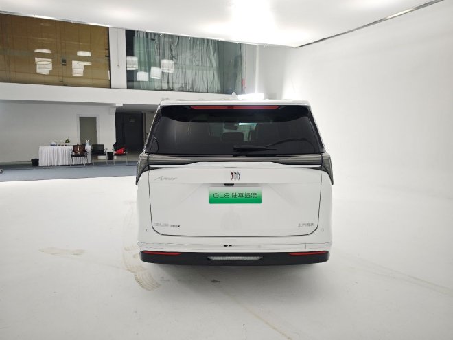 售35.99万元起 全新别克GL8陆尊PHEV上市-手机新浪汽车