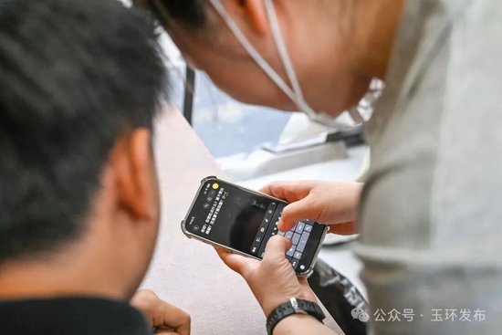 世界按下静音键，他们却用一碗瘦肉丸温暖全城_手机新浪网